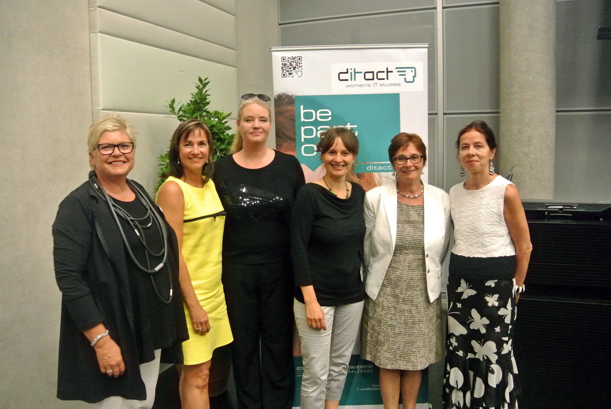 More Women in Computer Science - Universität Salzburg