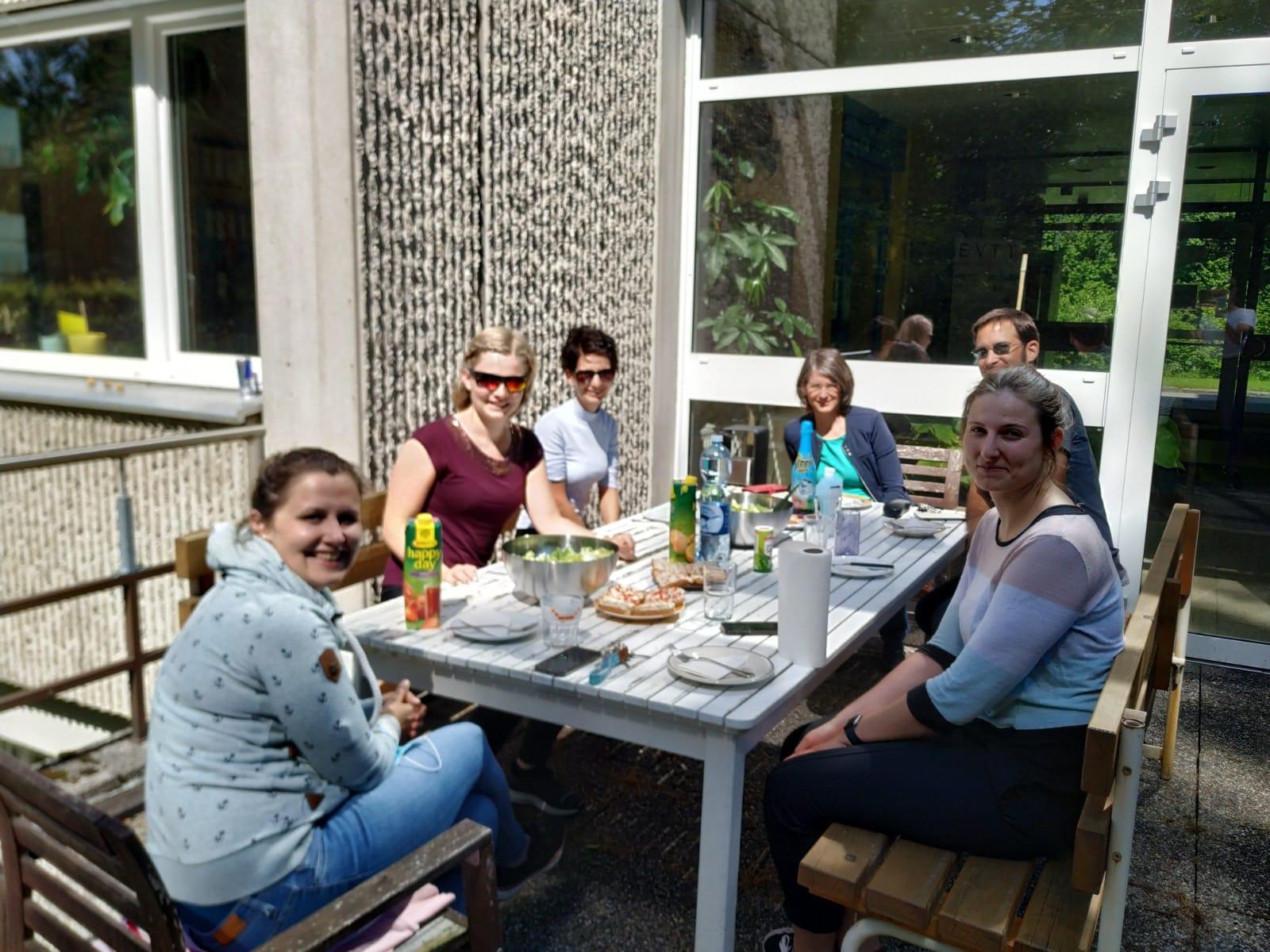 Neue Publikation von Esther Schamschula und Mitarbeiter*innen der AG ...