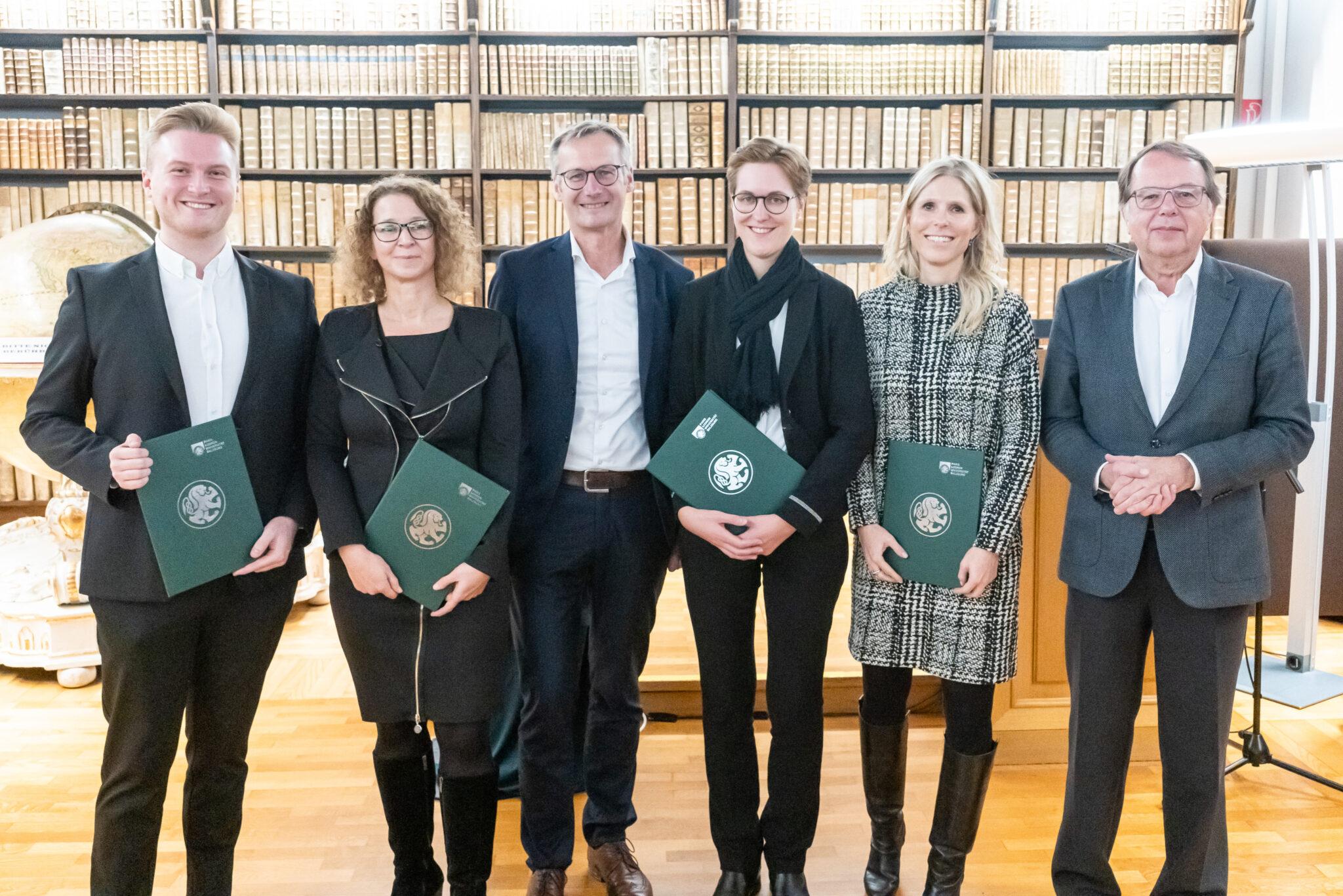 Night of Excellence: Herausragende Wissenschaftler*innen der PLUS ...